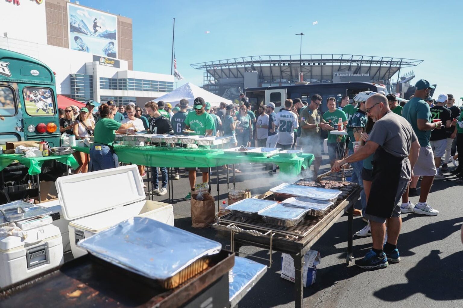 What is a Tailgate Party: A Guide